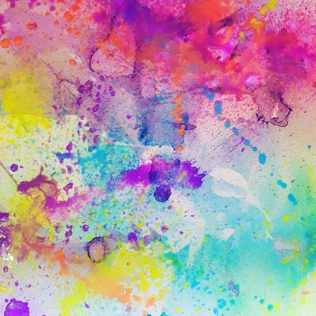 Spray paint clouds – Ema Lou kids art craft