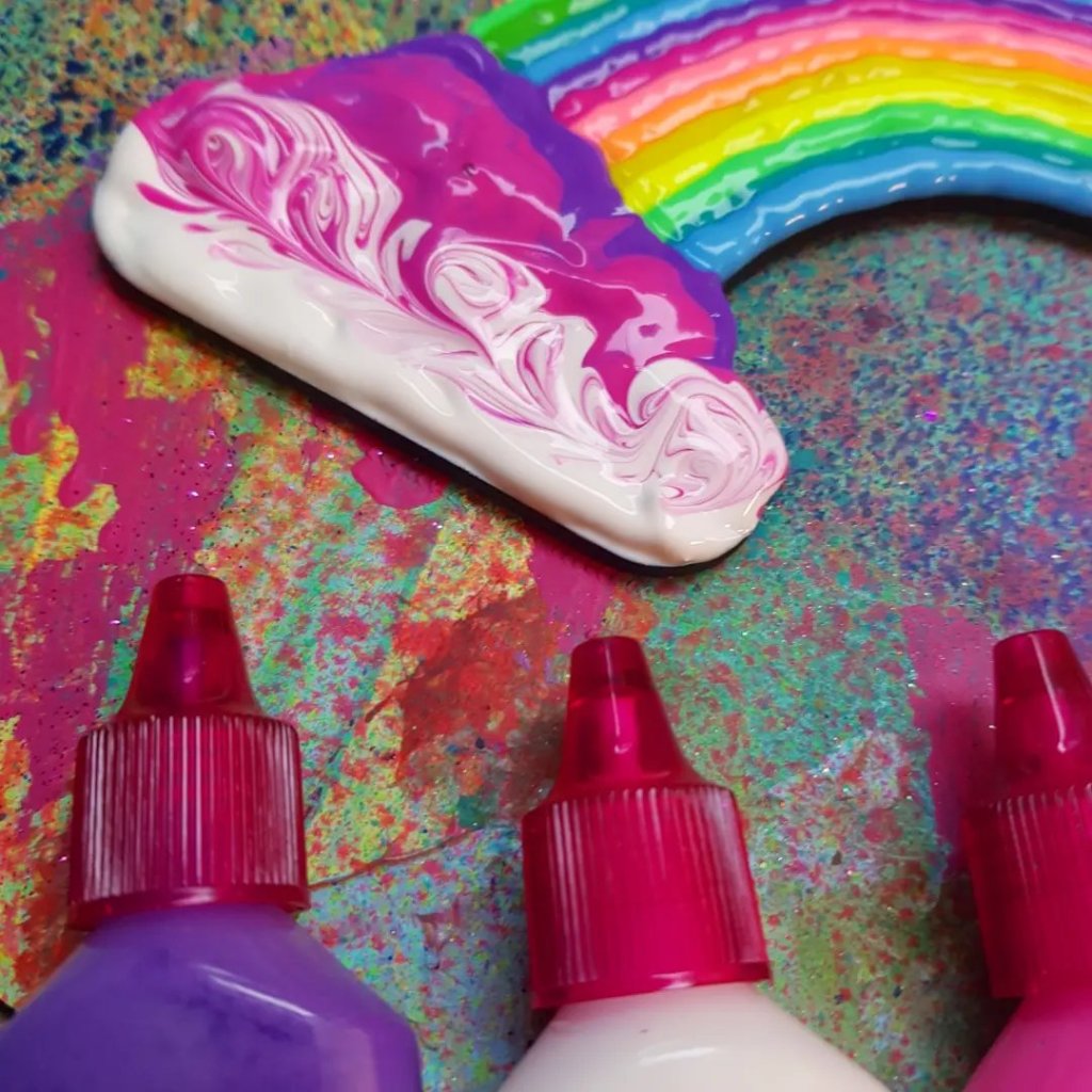 Puff paint rainbow – Ema Lou kids art craft