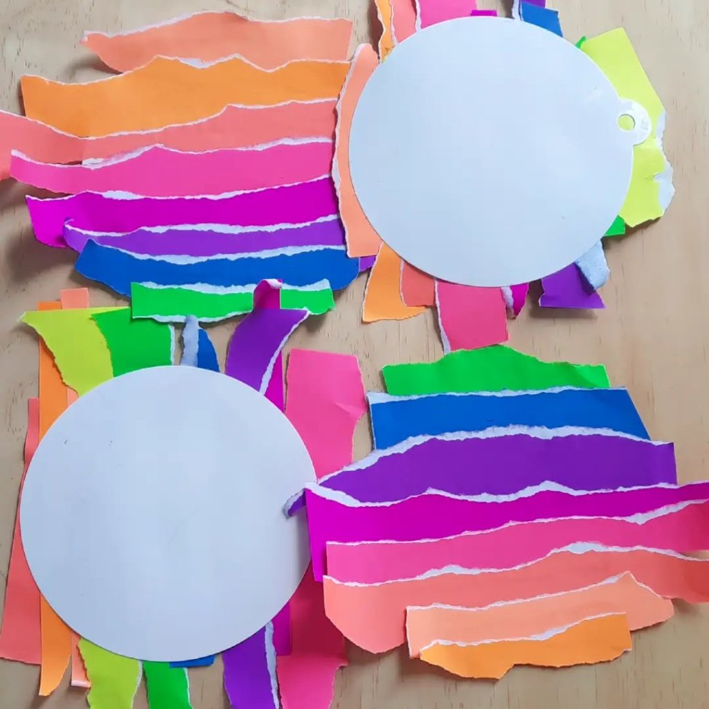 Paper baubles – Ema Lou kids art craft