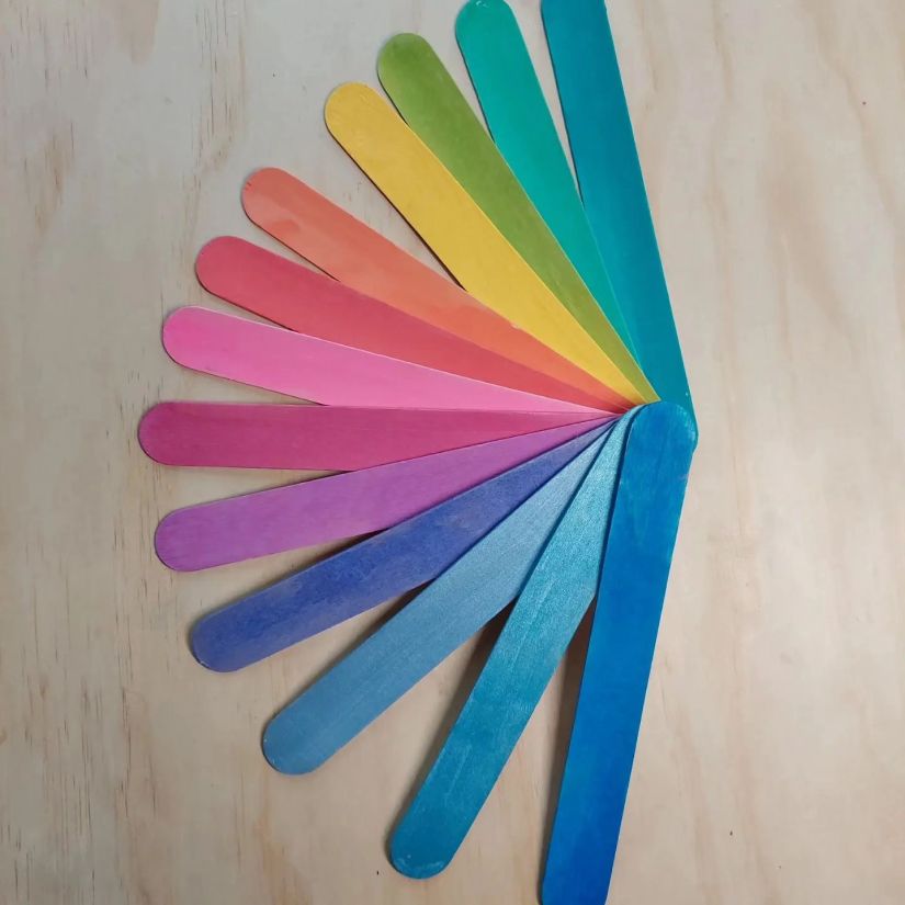 Paddle pop stick rainbow – Ema Lou kids art craft