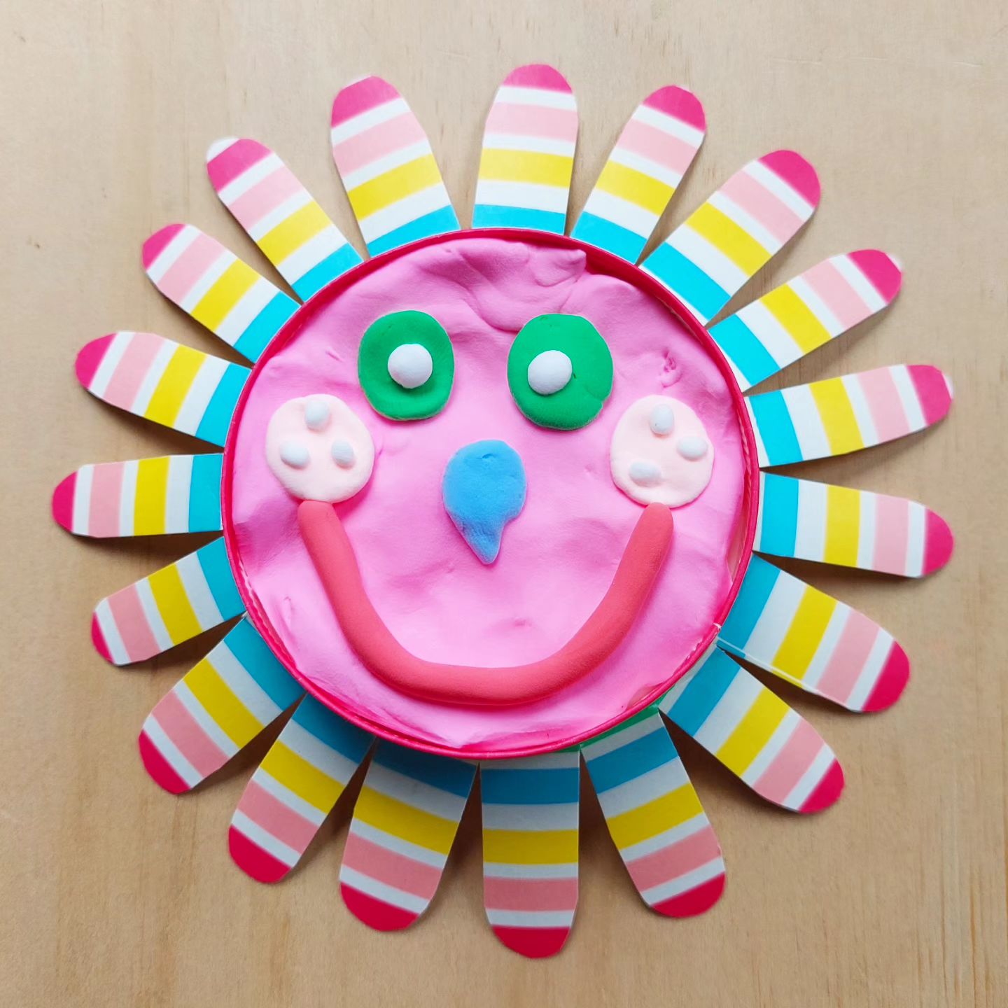 Snack boxes for DIY activity – Ema Lou kids art craft