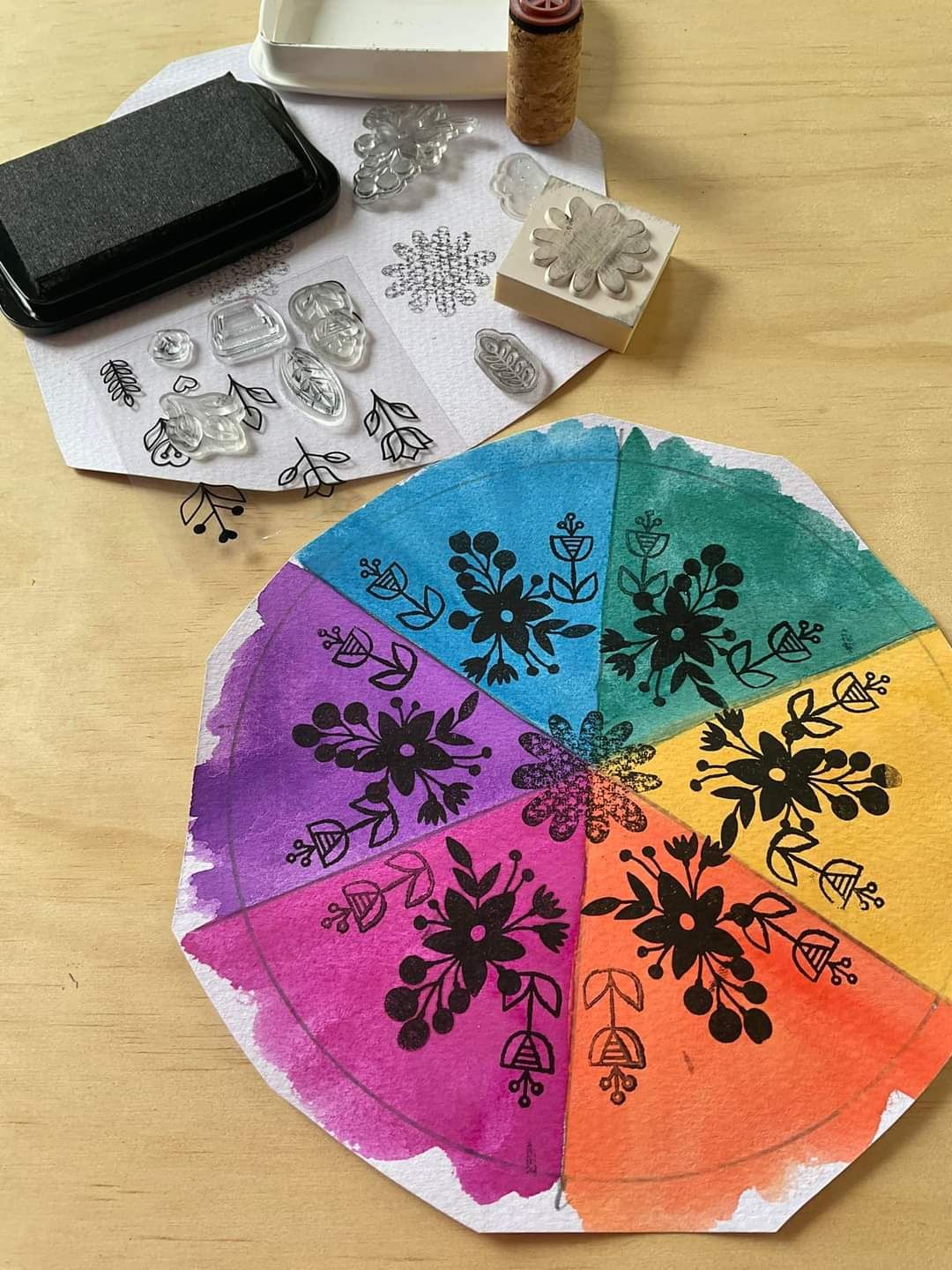 Magic stamp mandalas – Ema Lou kids art craft